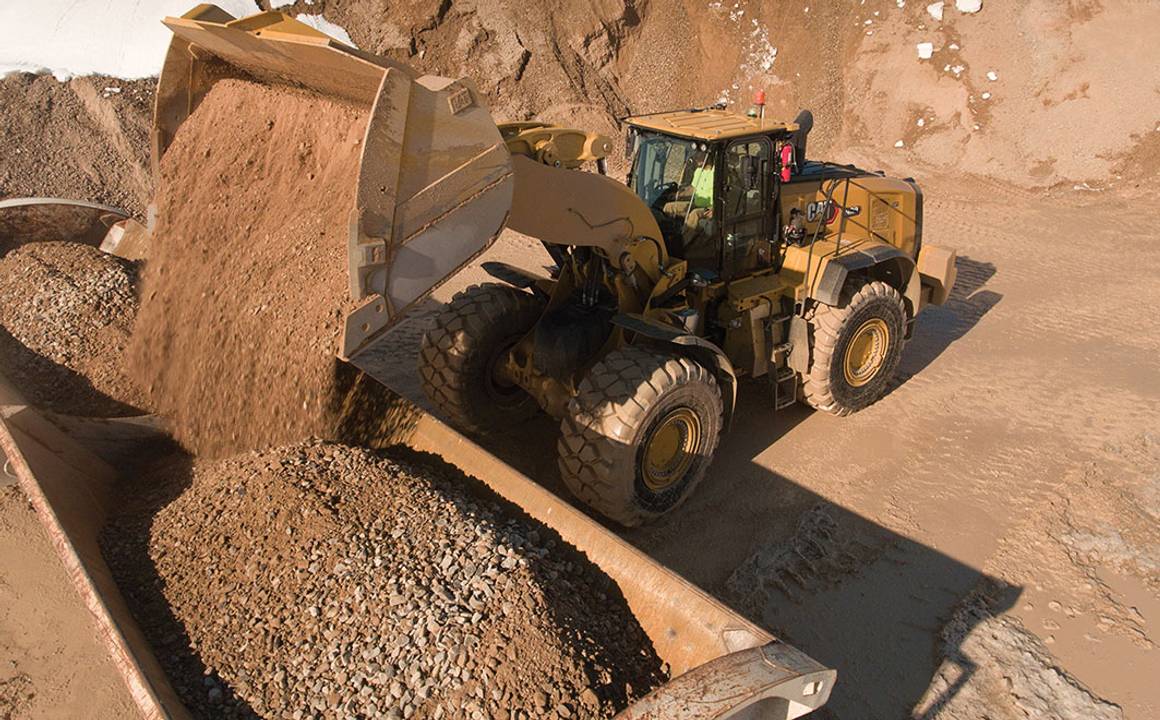 Cat 980 and 982 loaders with smart technology for more productivity